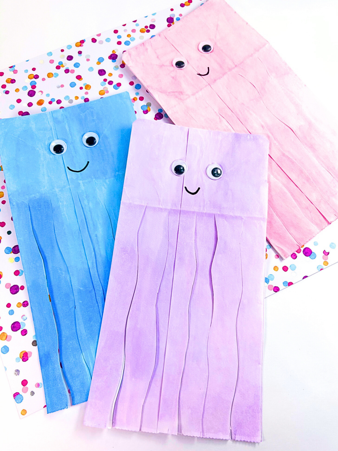 How to make a simple paper bag jelly fish - Laughing Kids Learn